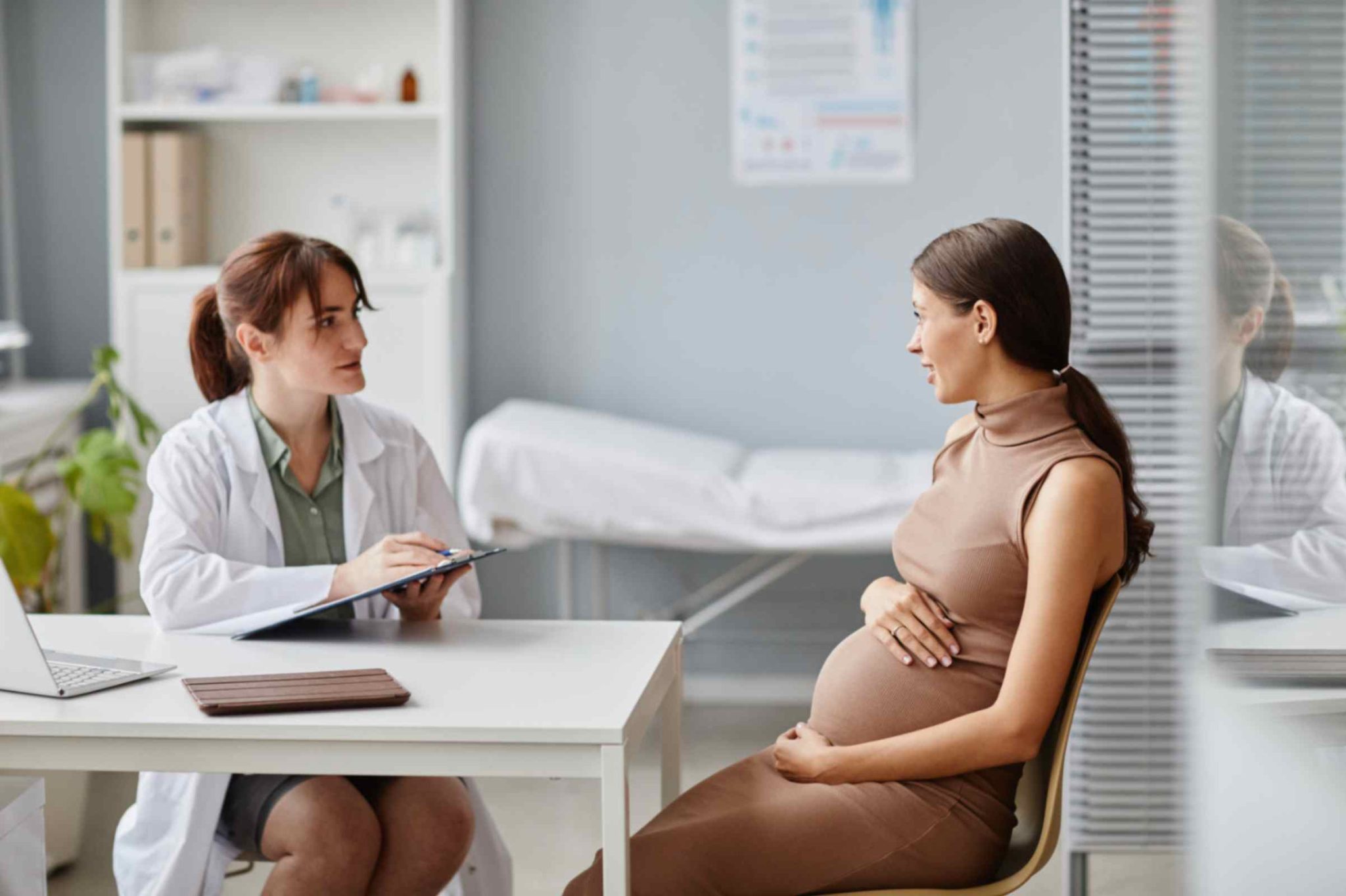 UTI Treatment and Management in Pregnancy - Aroga Pharmacy
